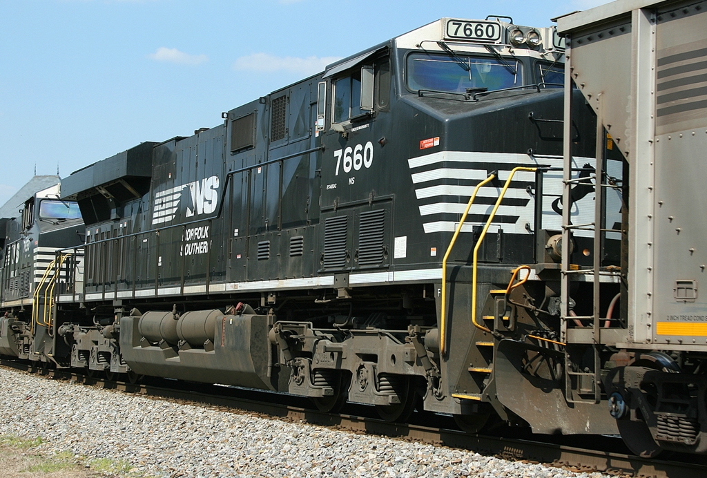 NS 7660